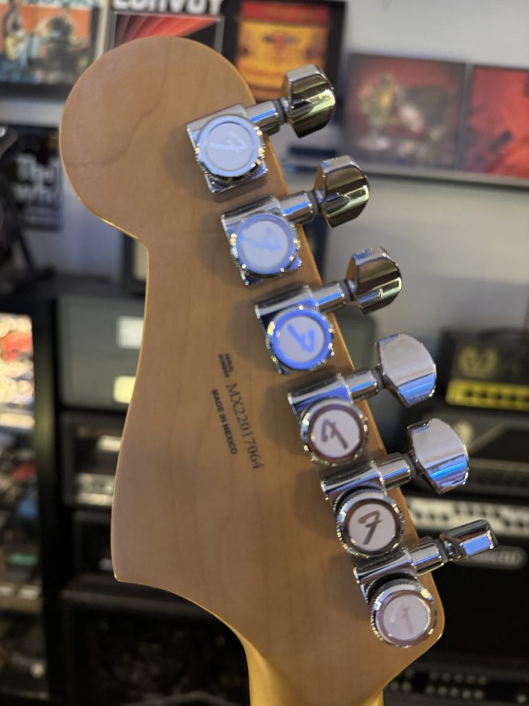 Fender Player + Meteora, MIM – Rare Guitar